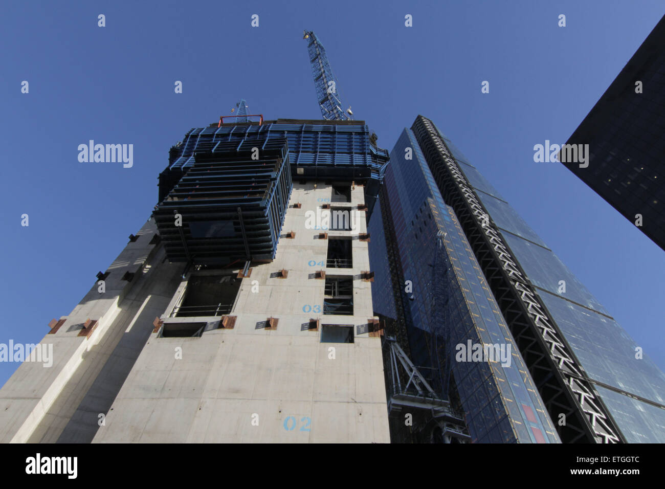 The Pinnacle building in the City of London under construction ...