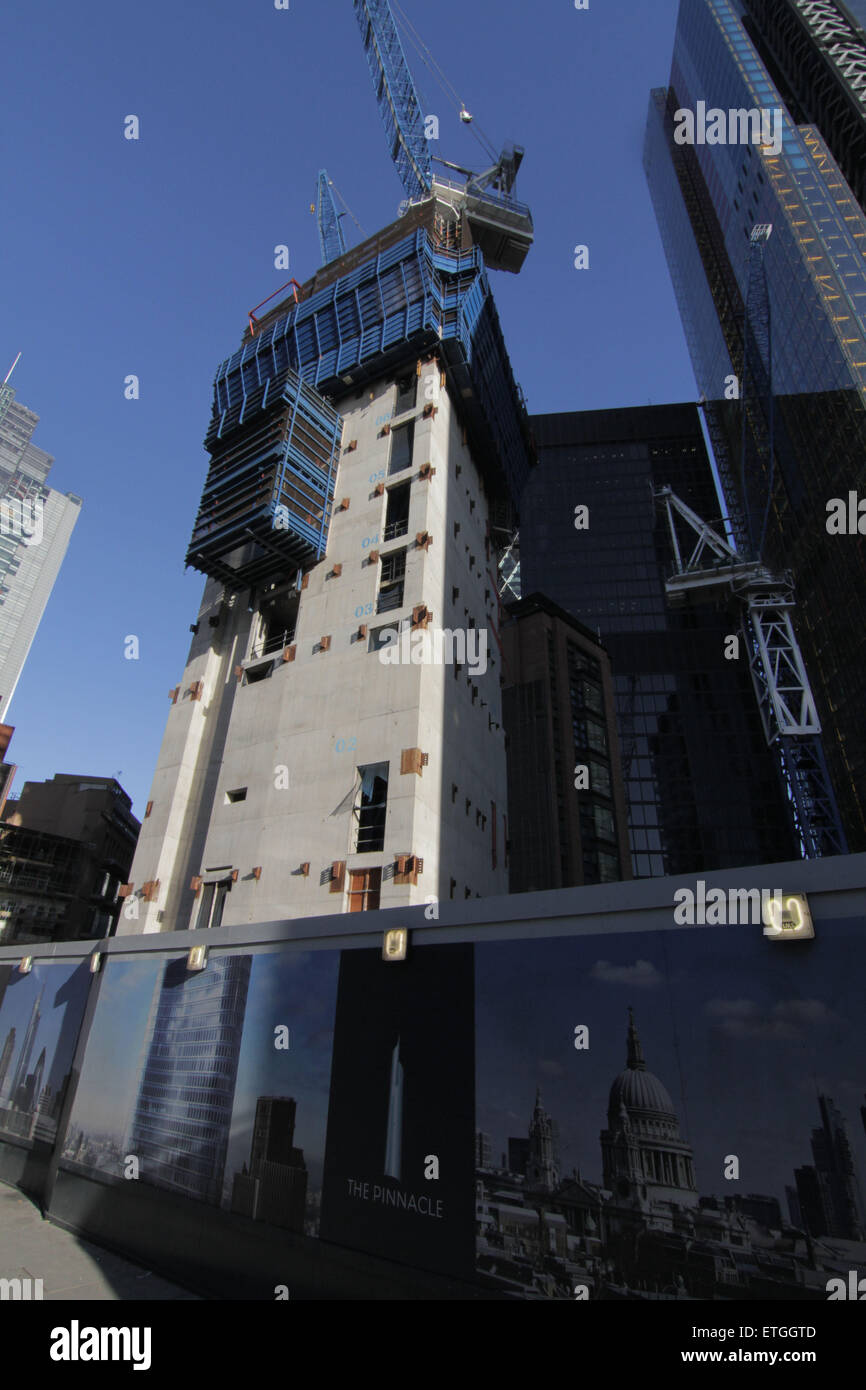 The Pinnacle building in the City of London under construction ...