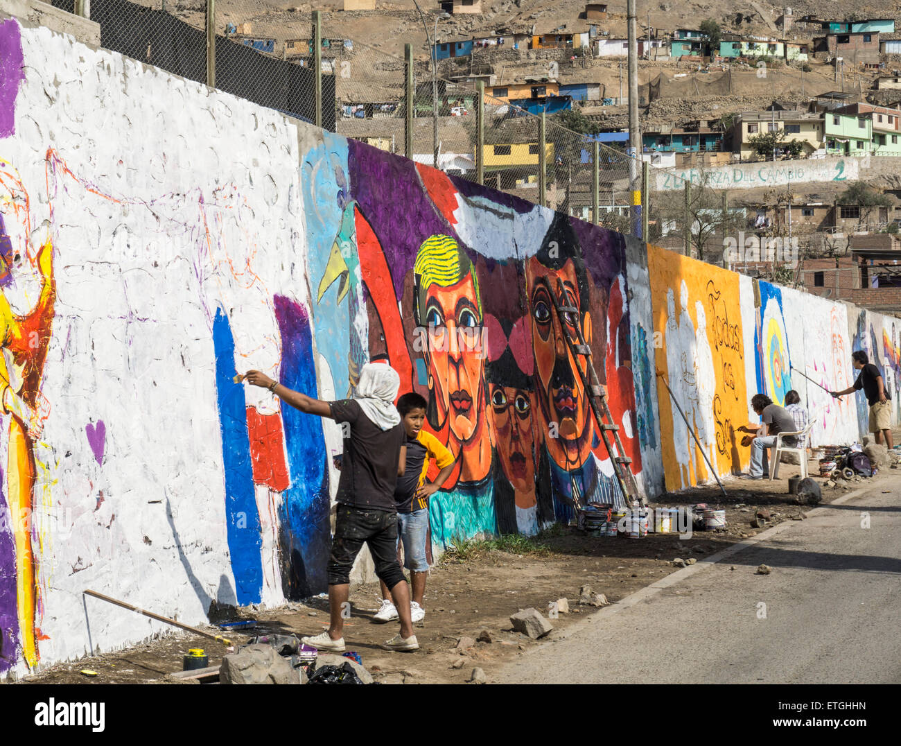 Painting murals in the district of Comas. Lima. Peru Stock Photo - Alamy