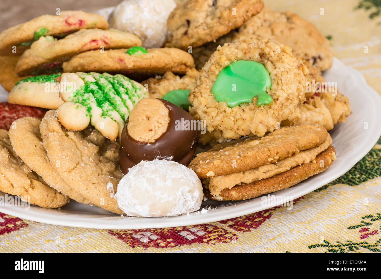 Plate with homemade sweets hi-res stock photography and images - Alamy