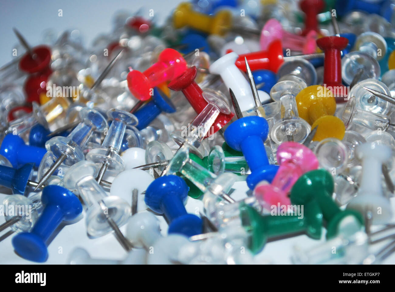Close up thumbtacks hi-res stock photography and images - Alamy