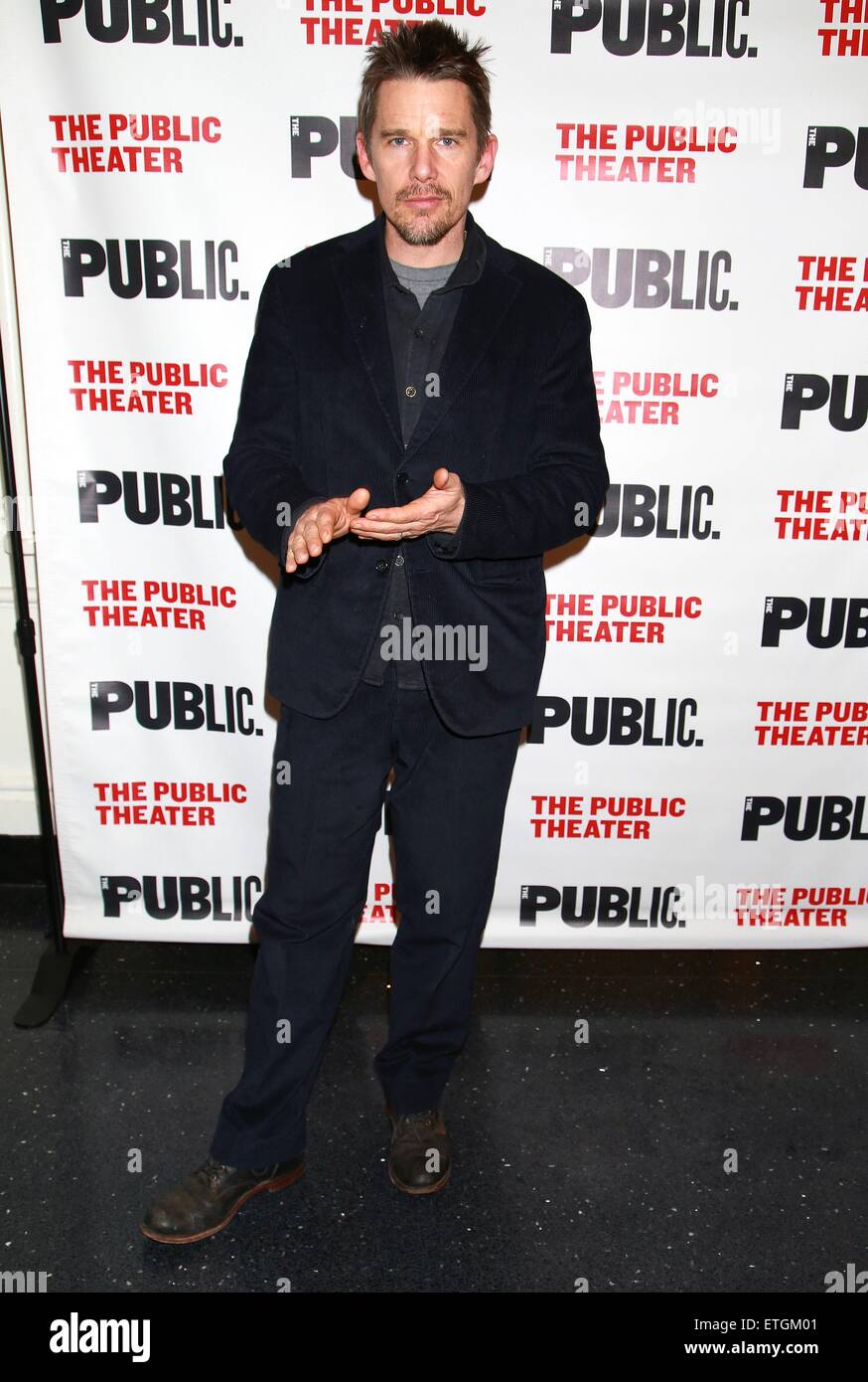 Opening night of the Alexander Hamilton bio-musical Hamilton, at the ...