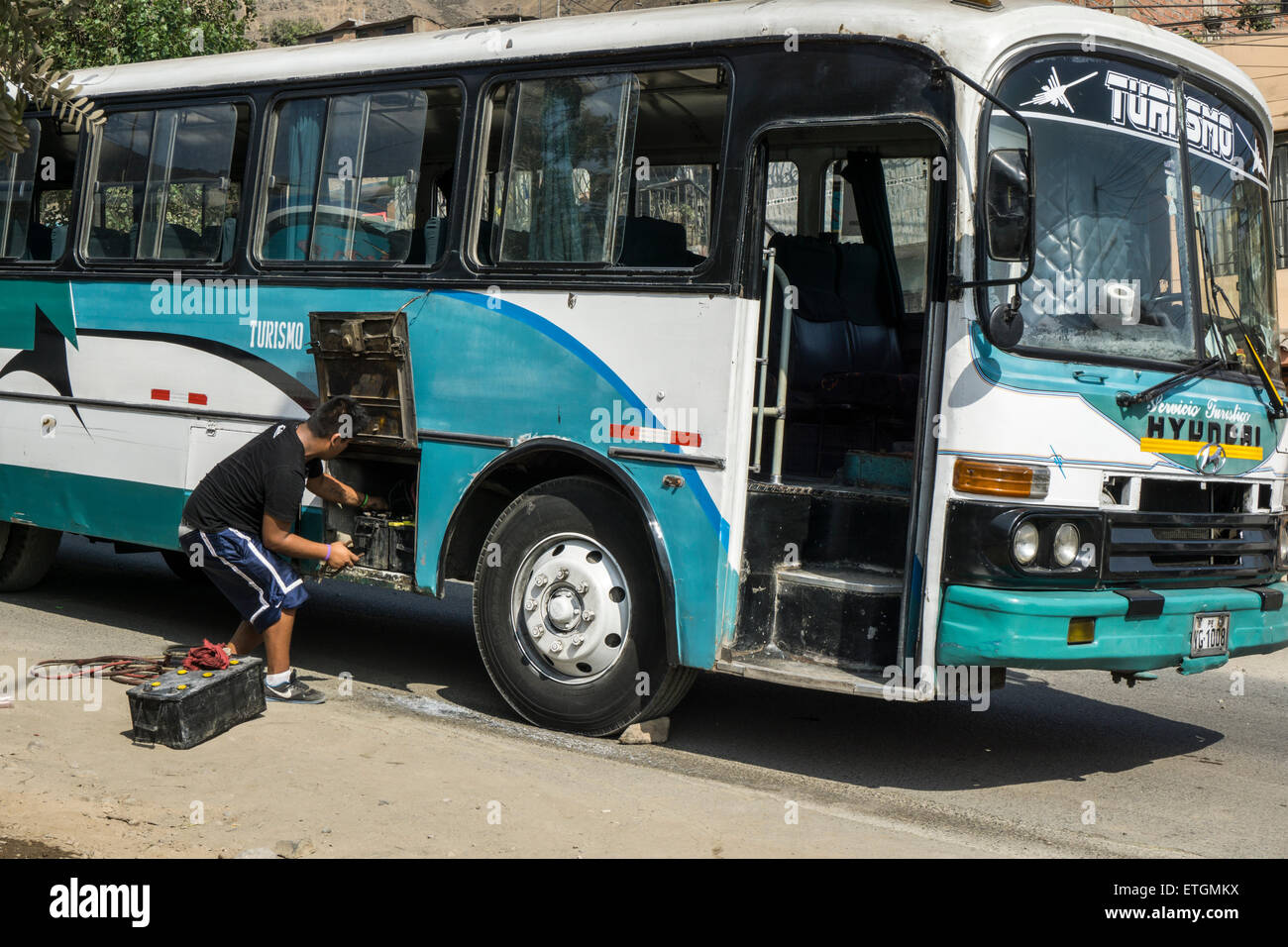 Repairing bus hi-res stock photography and images - Alamy