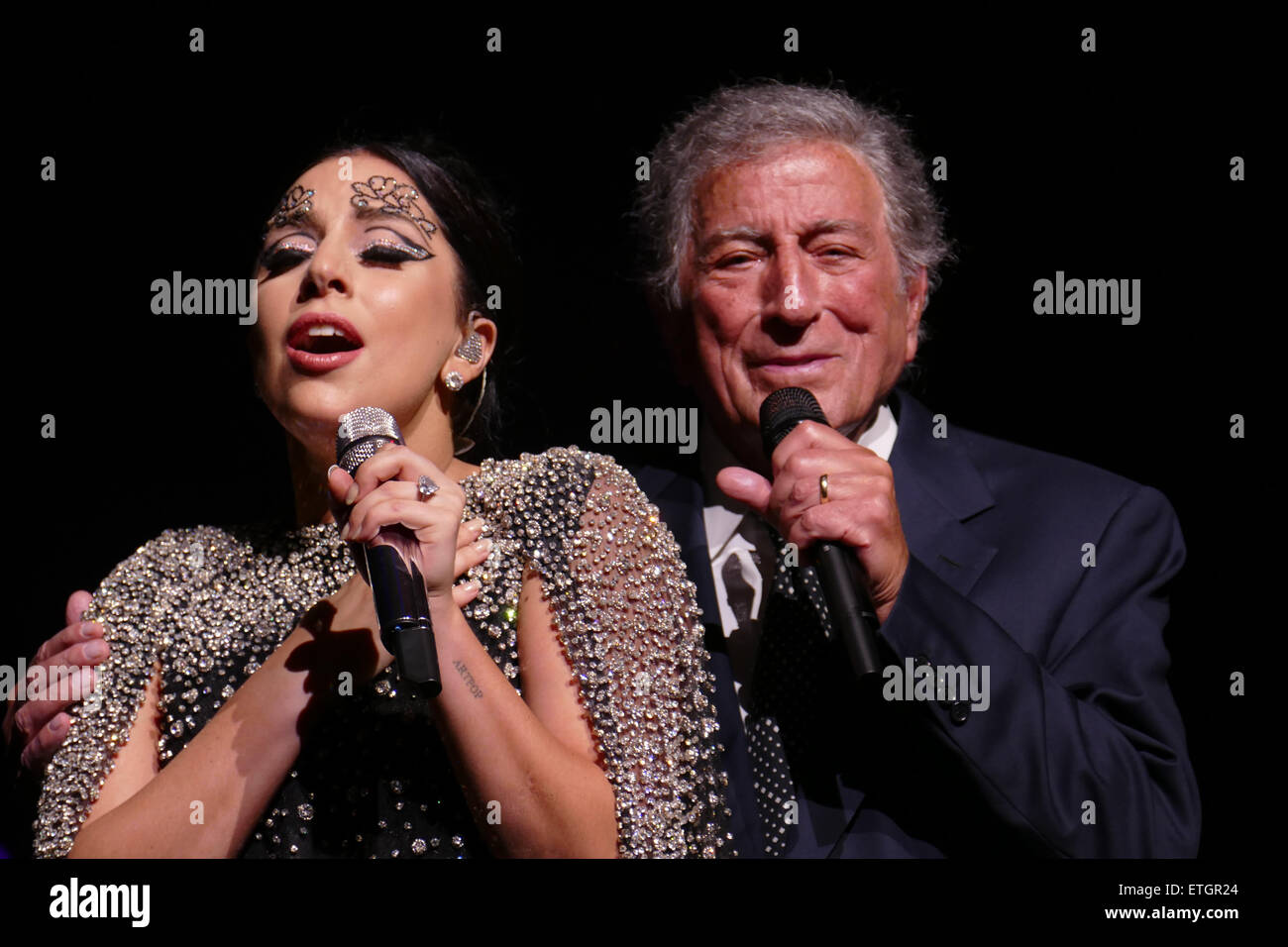 Lady gaga concert hi-res stock photography and images - Alamy