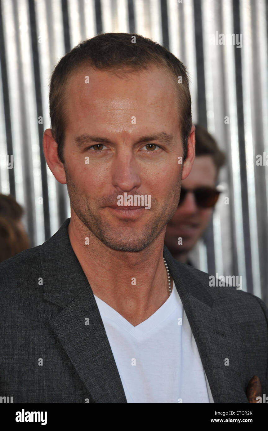 LOS ANGELES, CA - OCTOBER 2, 2011: Gunner Wright at the Los Angeles ...