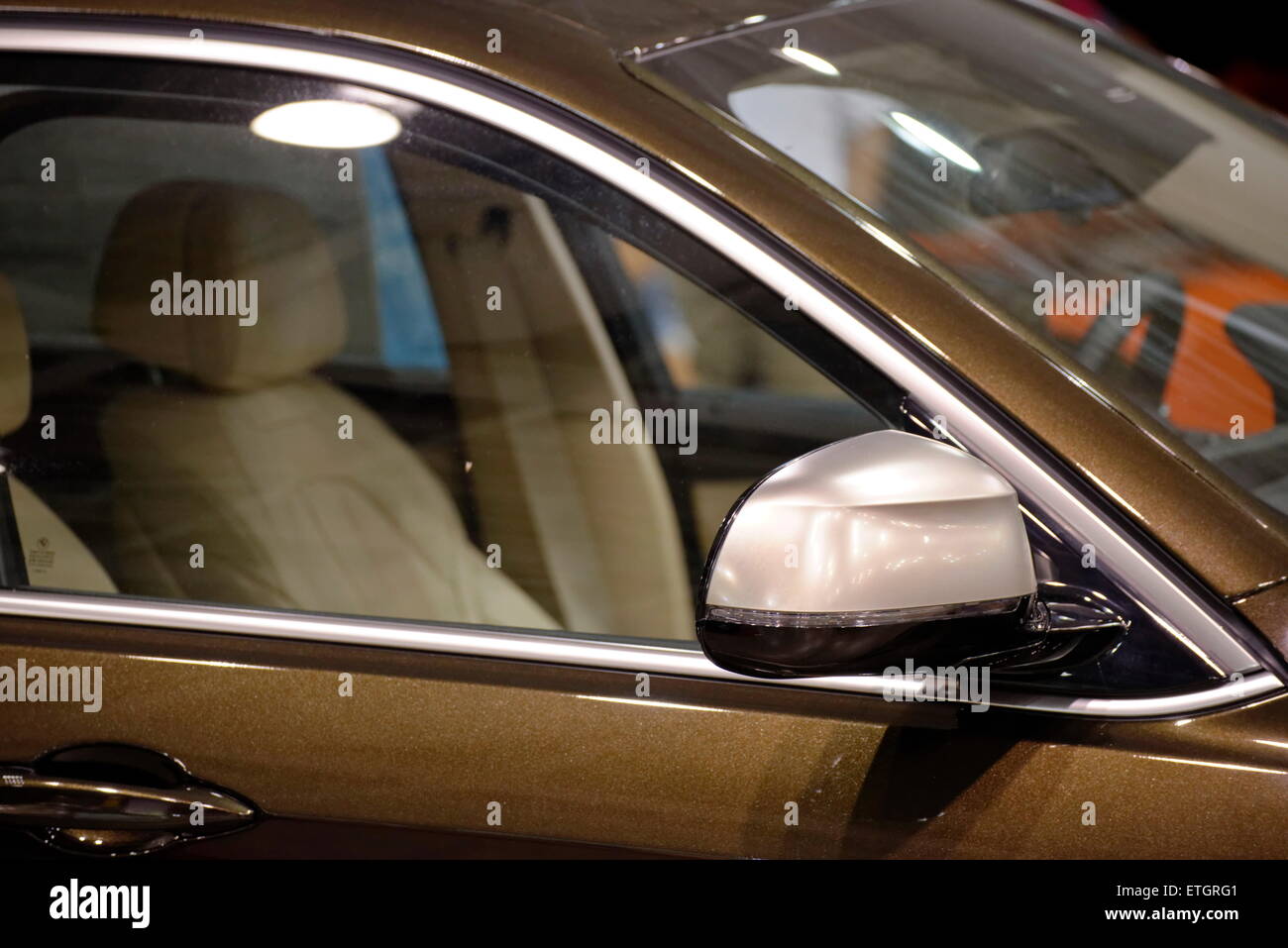 Brown and silver car hi-res stock photography and images - Alamy