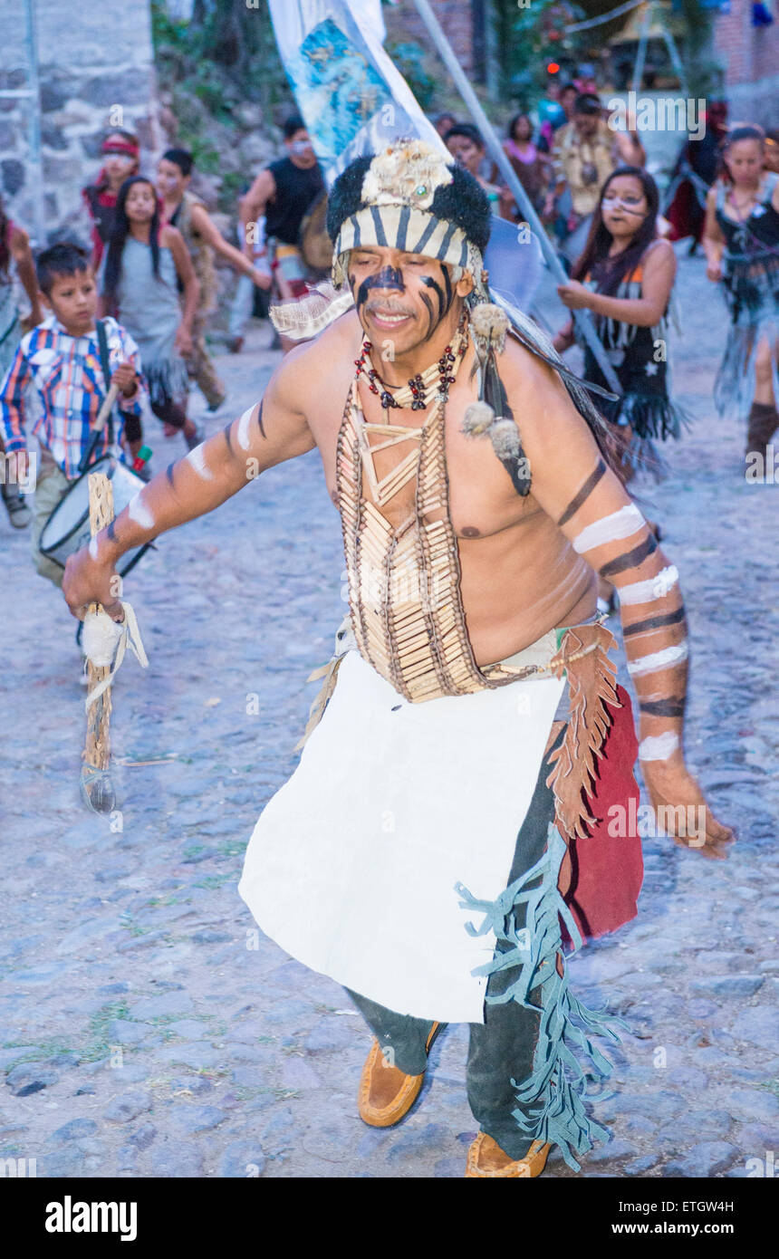 Native Americans with traditional costume participates at the festival ...