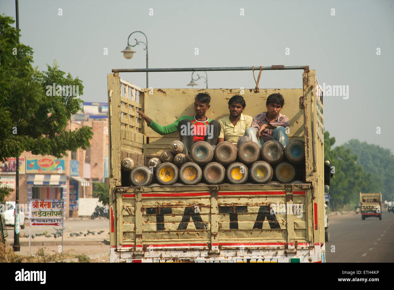 Indian truck back hi-res stock photography and images - Alamy