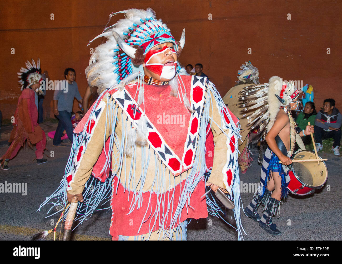 Native American with traditional costume participates at the festival ...
