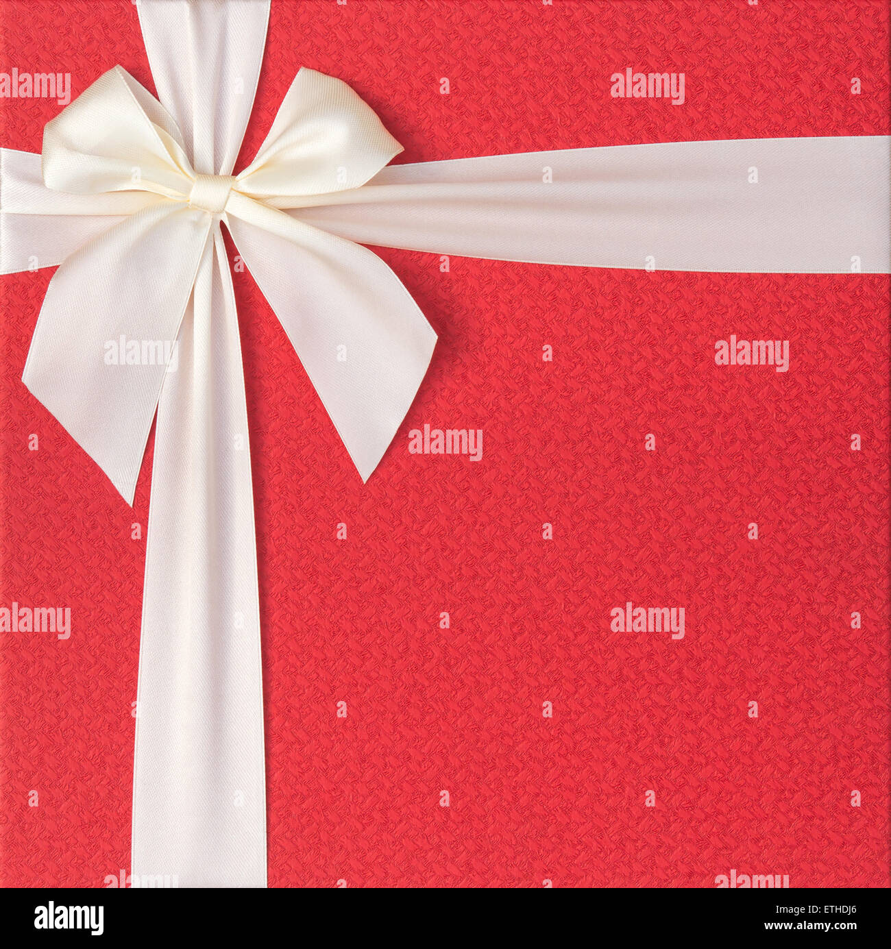 top view red gift box with beige bow Stock Photo - Alamy
