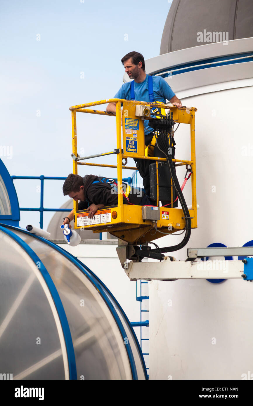 Cherrypicker Operator High Resolution Stock Photography and Images - Alamy