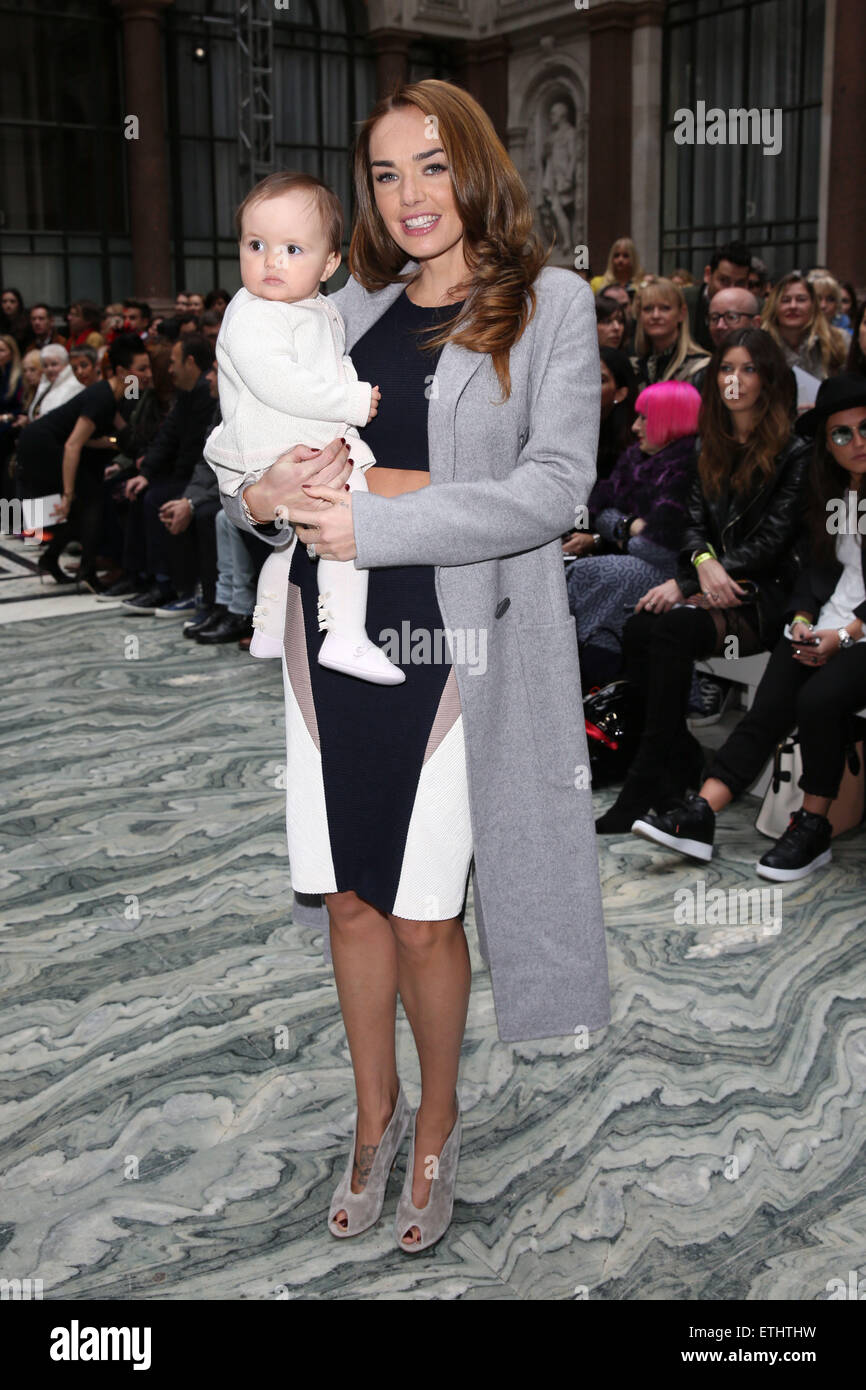 London Fashion Week Autumn/Winter 2015 - Julien Macdonald - Front Row ...