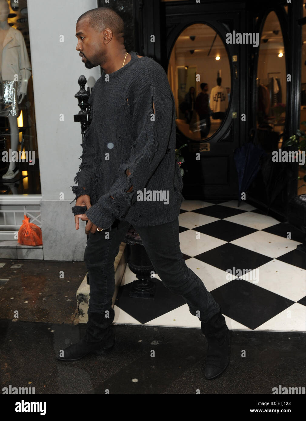 Kim Kardashian West and Kanye West out in London after the Brit awards ...