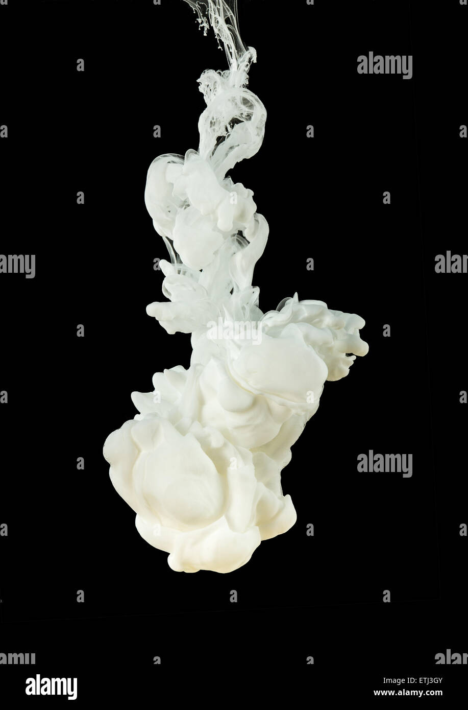 Black and white abstract ink hi-res stock photography and images - Alamy