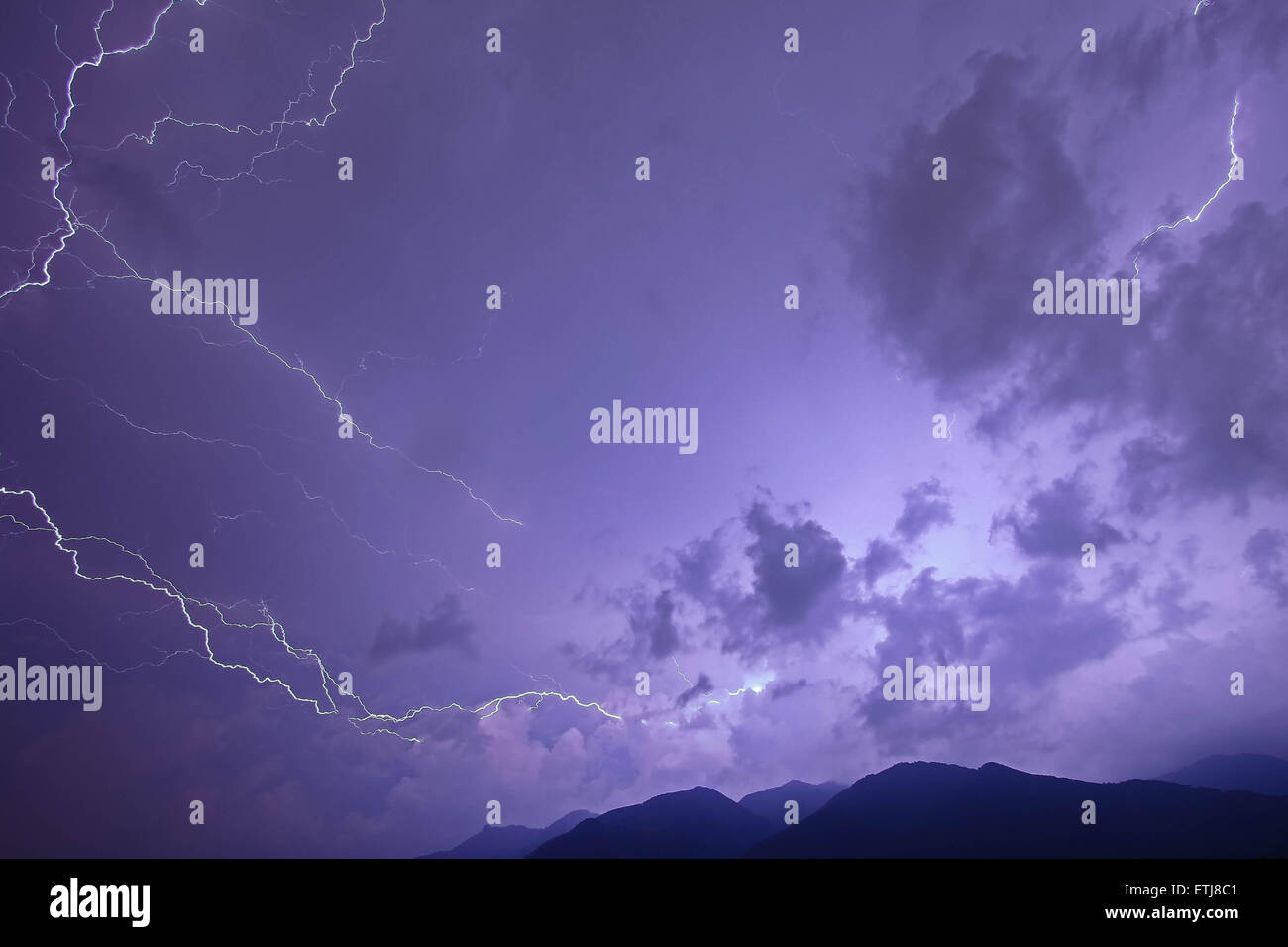 Electric storm hi-res stock photography and images - Alamy