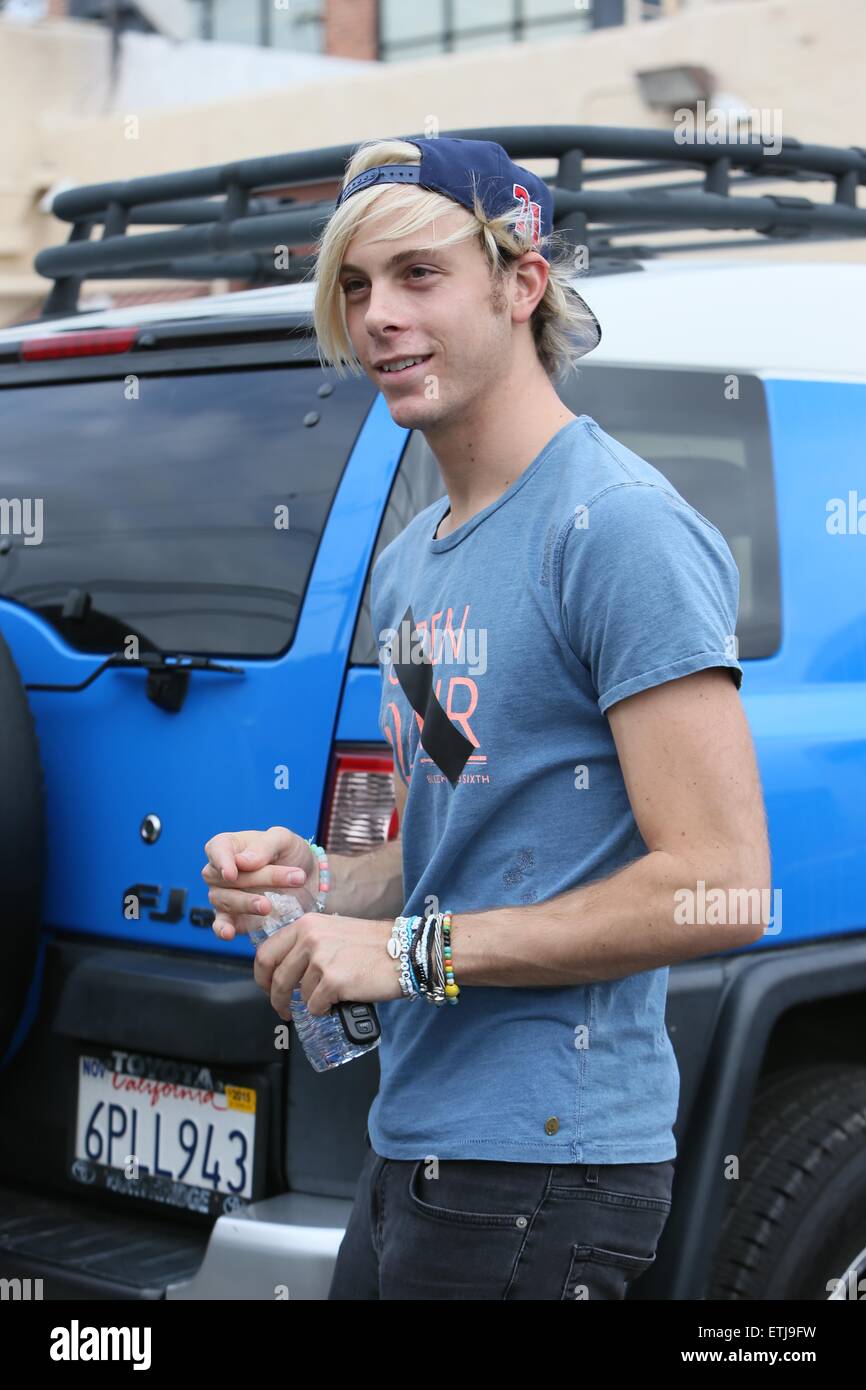 Riker Lynch arrives at dance rehearsal for 'Dancing with the Stars ...