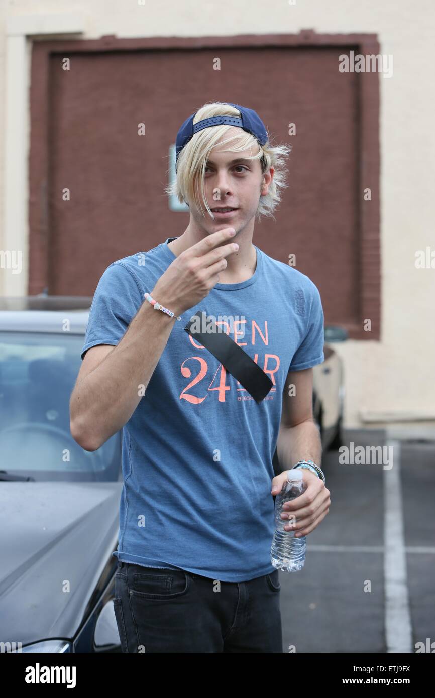 Riker Lynch arrives at dance rehearsal for 'Dancing with the Stars ...