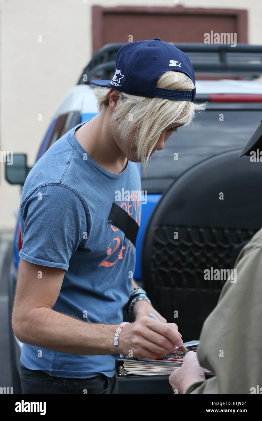 Riker Lynch arrives at dance rehearsal for 'Dancing with the Stars ...