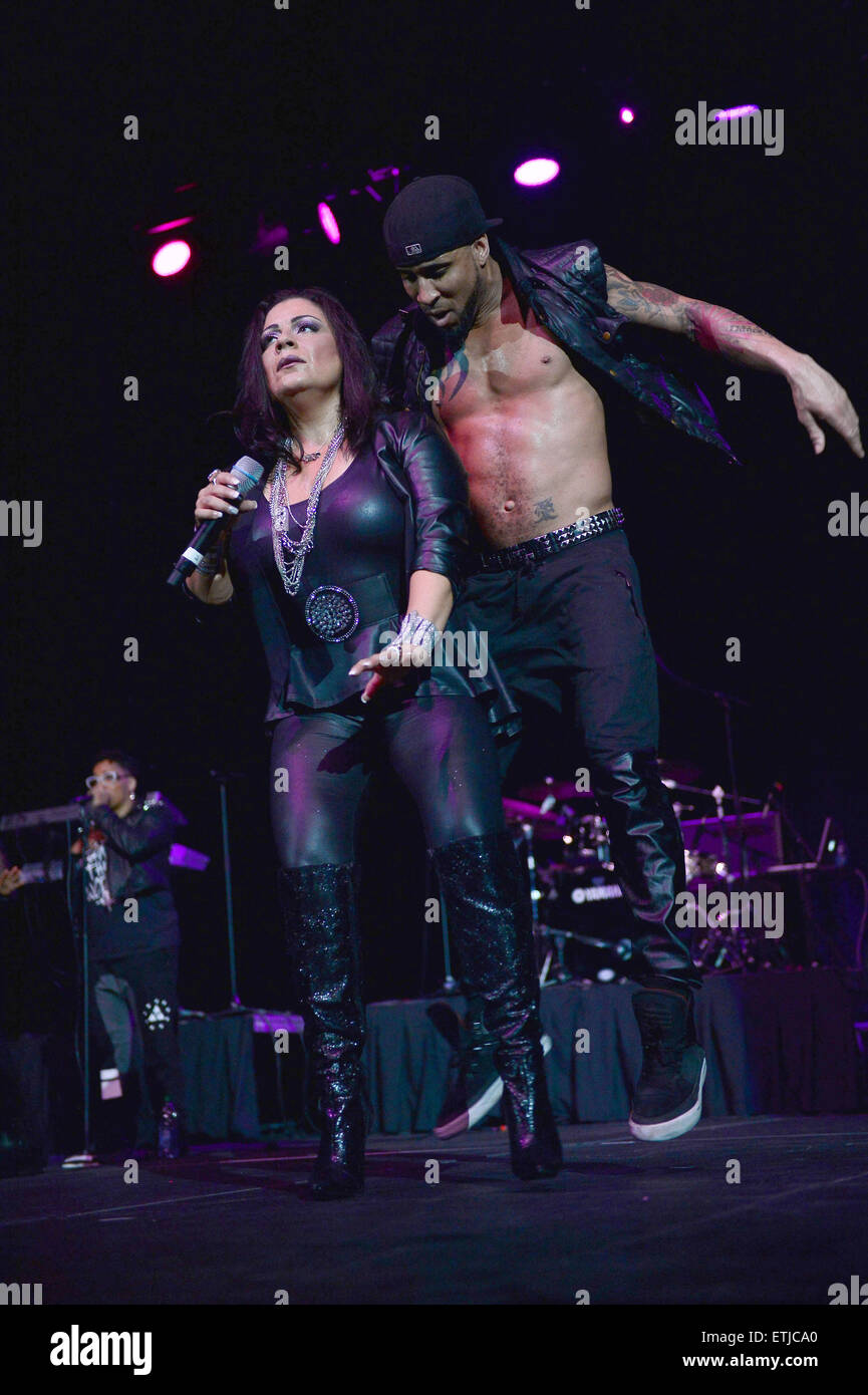 'Super Freestyle Explosion' concert featuring Lisa Lisa at the ...