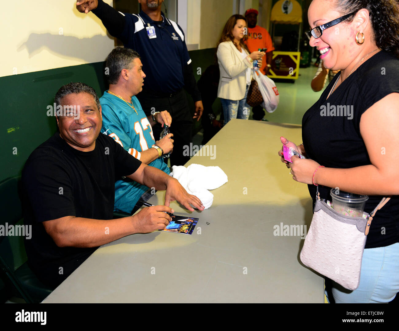 'Super Freestyle Explosion' concert meet and greet featuring Lisa Lisa ...