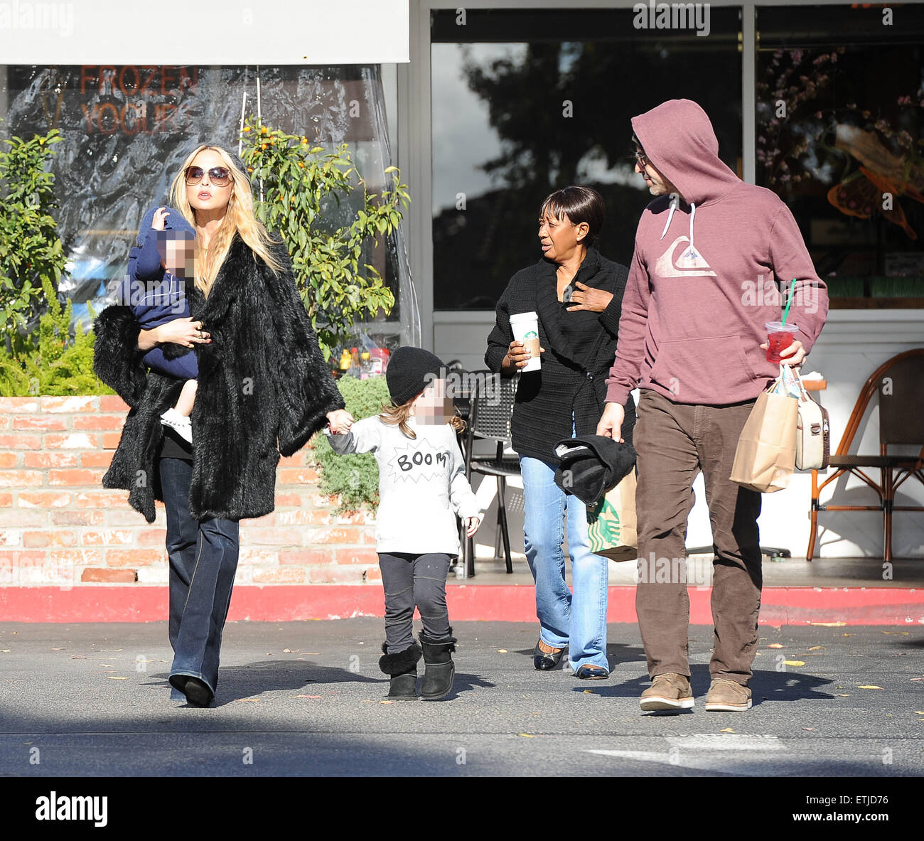 Rachel Zoe and her husband Rodger Berman take their children on a ...