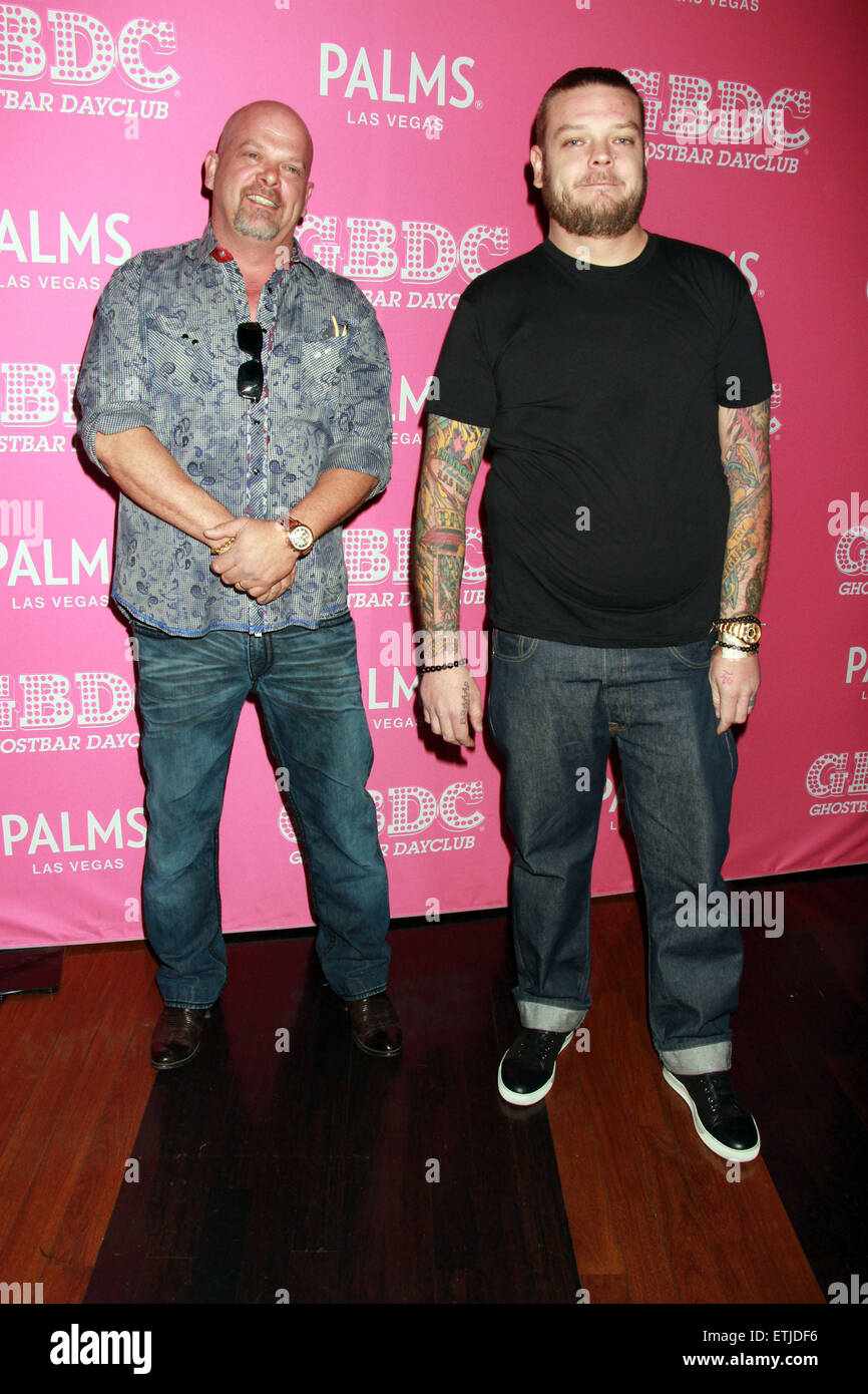 Chumlee and corey harrison hi-res stock photography and images - Alamy