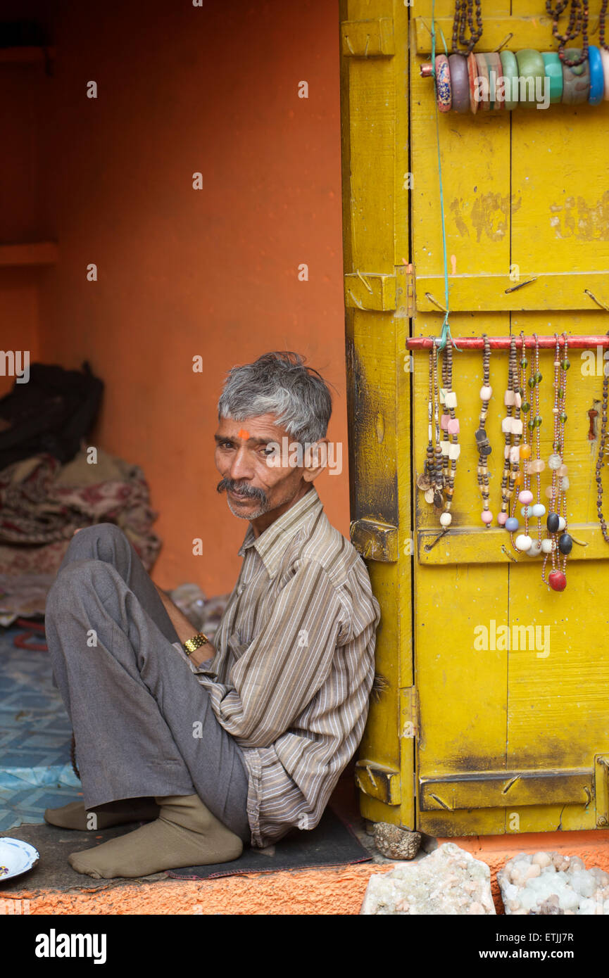 Indian vendor hi-res stock photography and images - Alamy