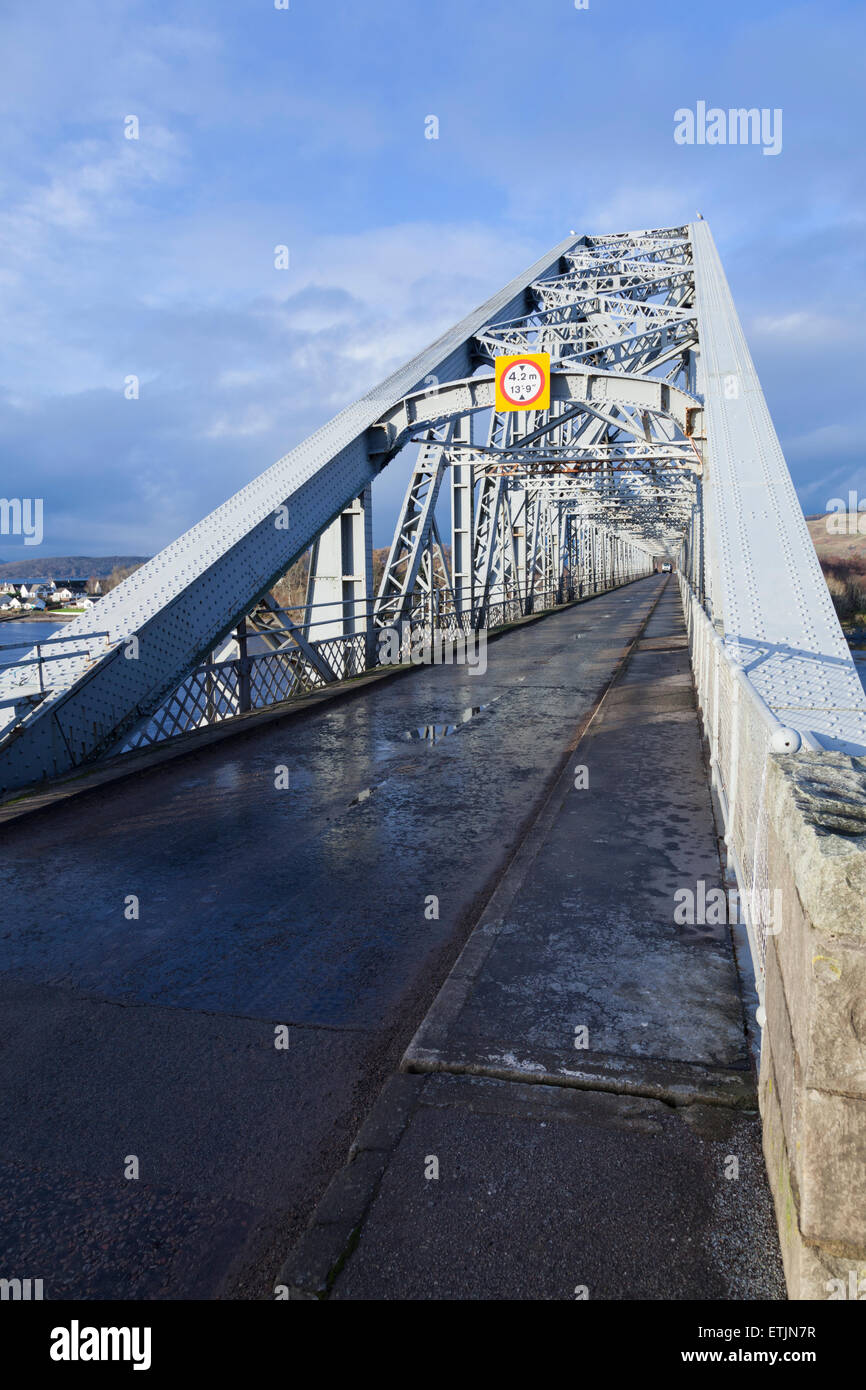 Connel bridge hi-res stock photography and images - Alamy