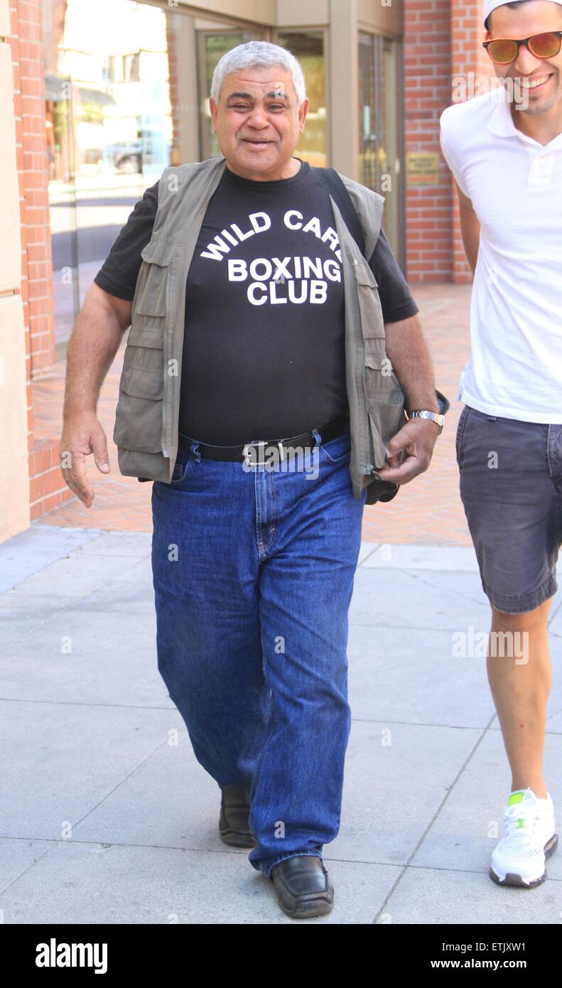 Yehia Mohamed aka YaYa from 'Jimmy Kimmel Live!' goes shopping in ...