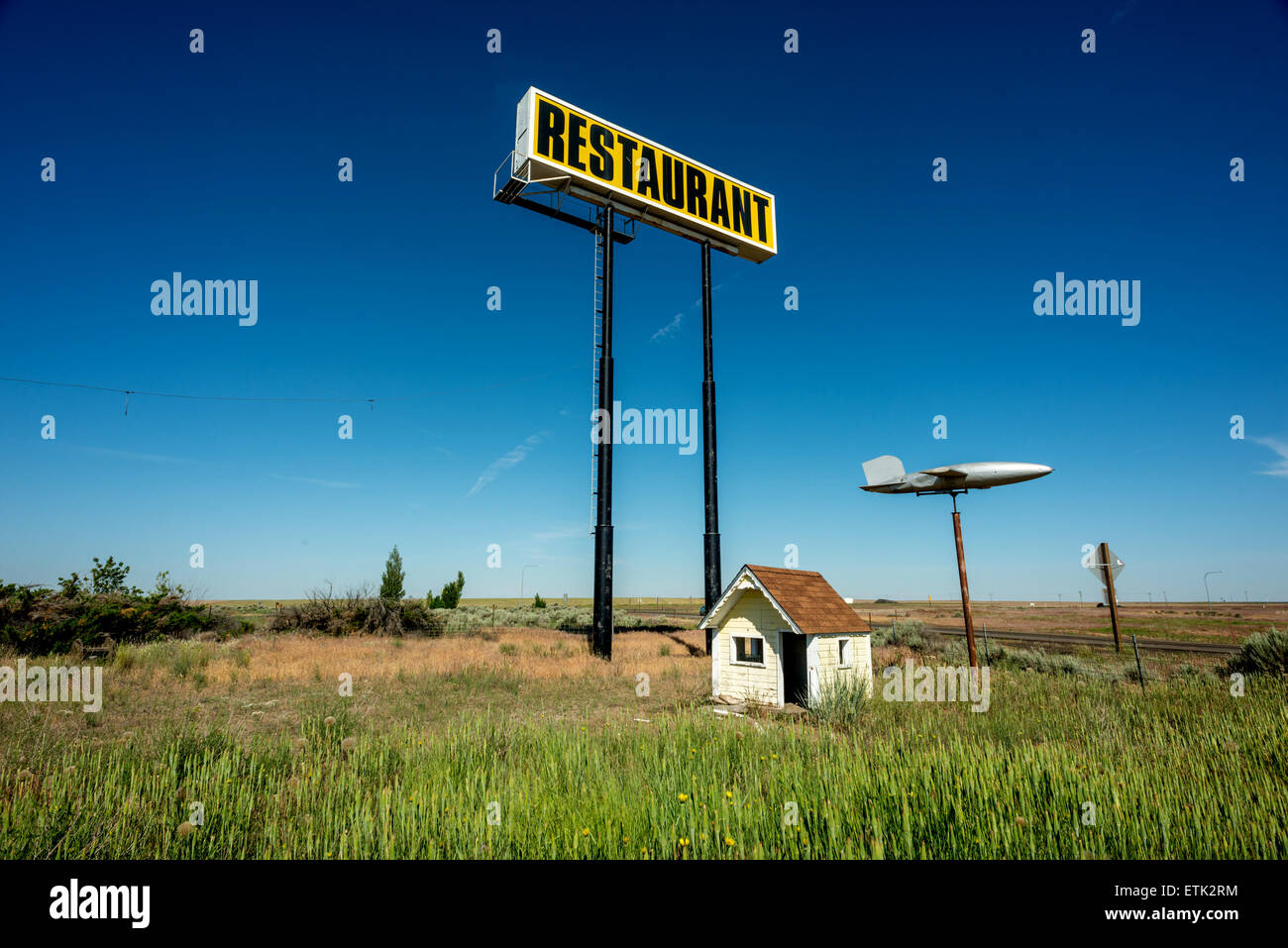 Roadside signage hi-res stock photography and images - Alamy