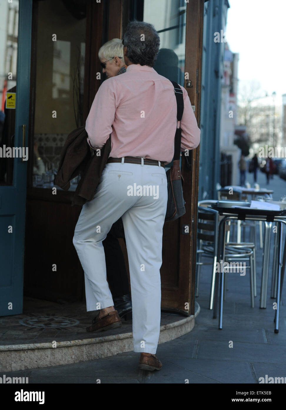 Annie Lennox and Mitchell Besser spotted out to lunch at Mediterraneo ...