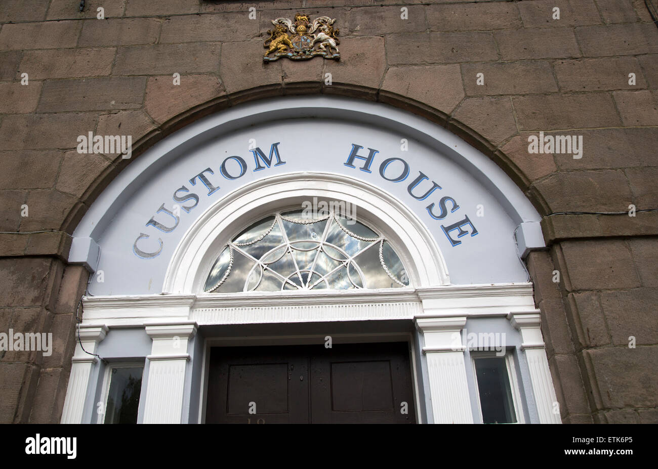 Historic custom house hi-res stock photography and images - Alamy