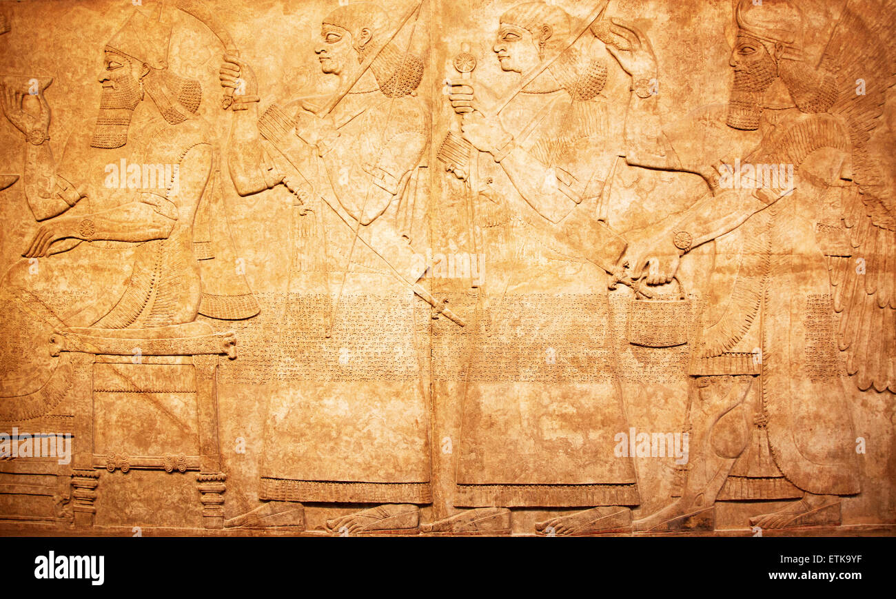 Ancient sumerian stone carving with cuneiform scripting Stock Photo - Alamy