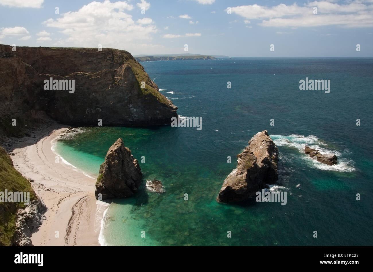 Far reaching landscape views hi-res stock photography and images - Alamy