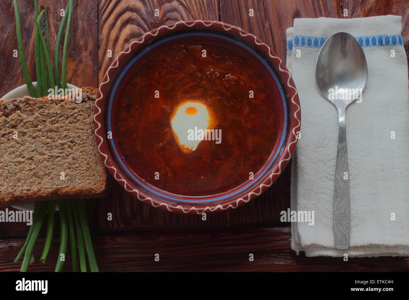 lunch Ukrainian borsch with sour cream and bread with green onion Stock ...
