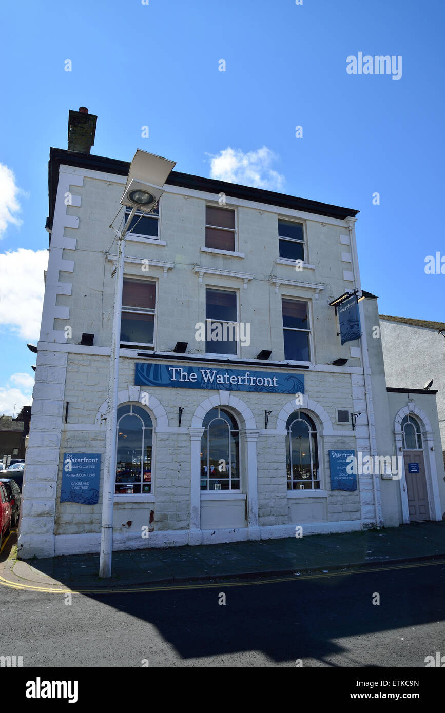 The waterfront pub hi-res stock photography and images - Alamy