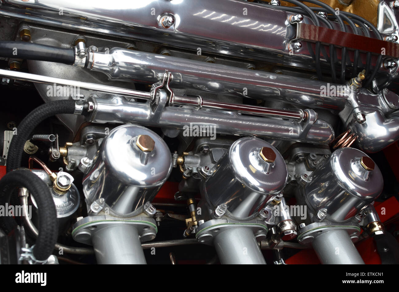 In line engine hi-res stock photography and images - Alamy