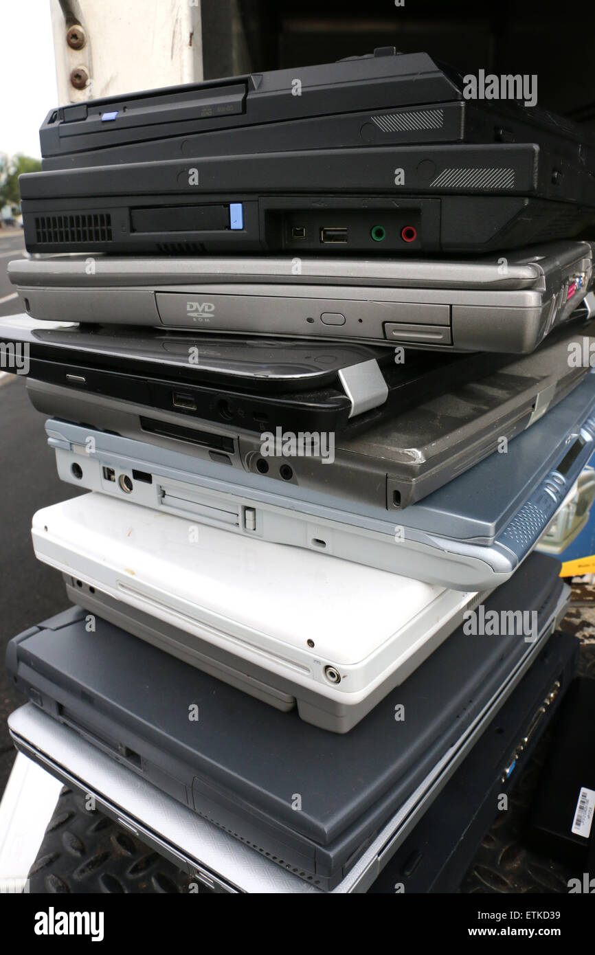 Laptop garbage hi-res stock photography and images - Alamy