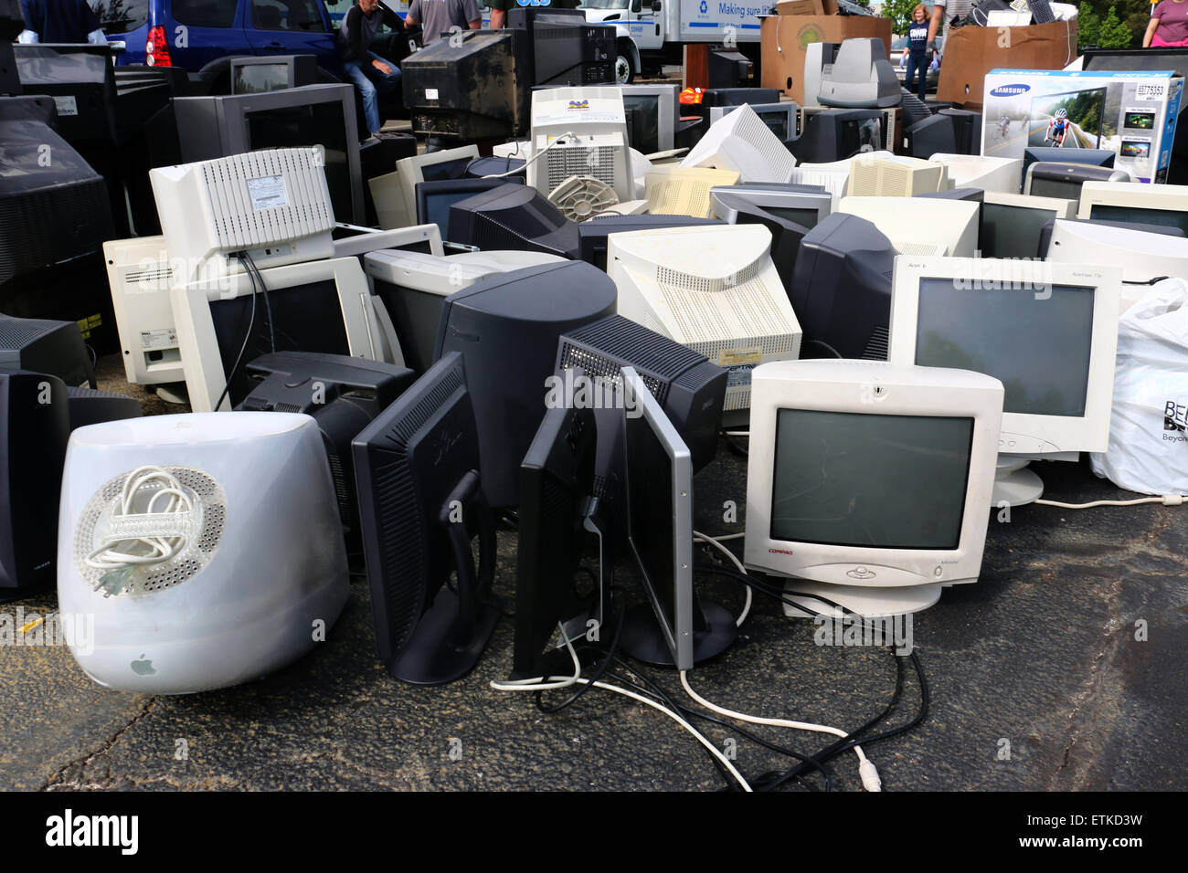 Old outdated electronics recycling Ohio monitor printer laptop computer ...