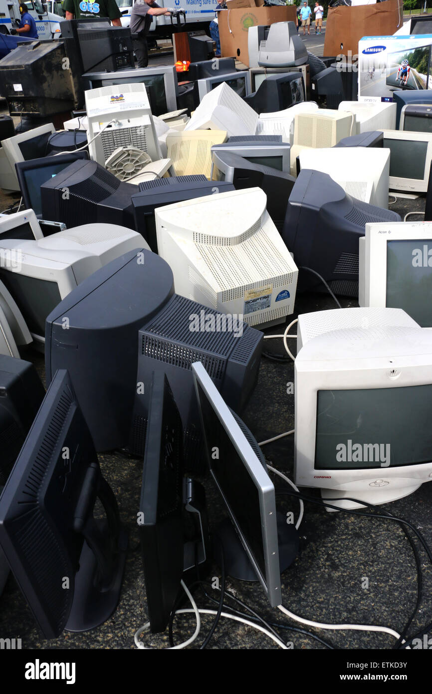 Old outdated electronics recycling Ohio monitor printer laptop computer ...