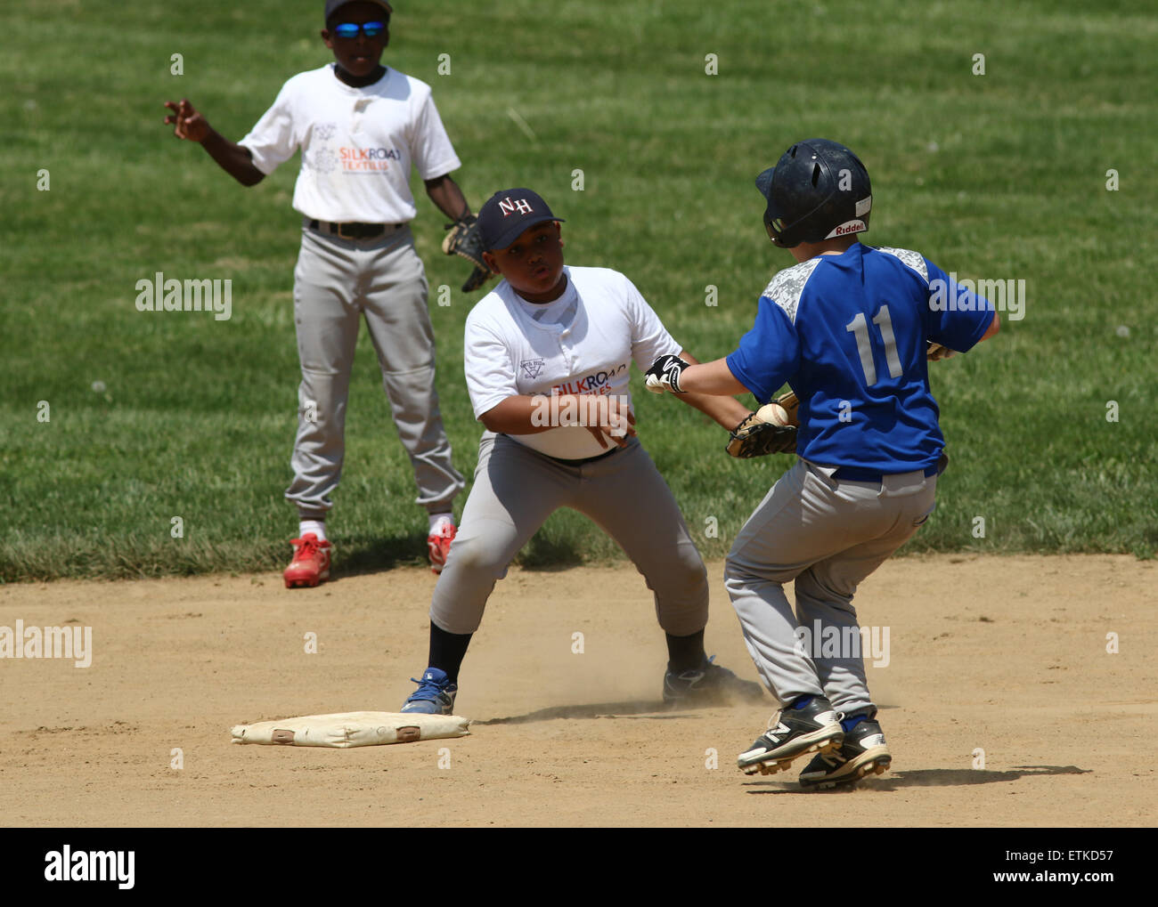 Baseball slide bases hi-res stock photography and images - Alamy
