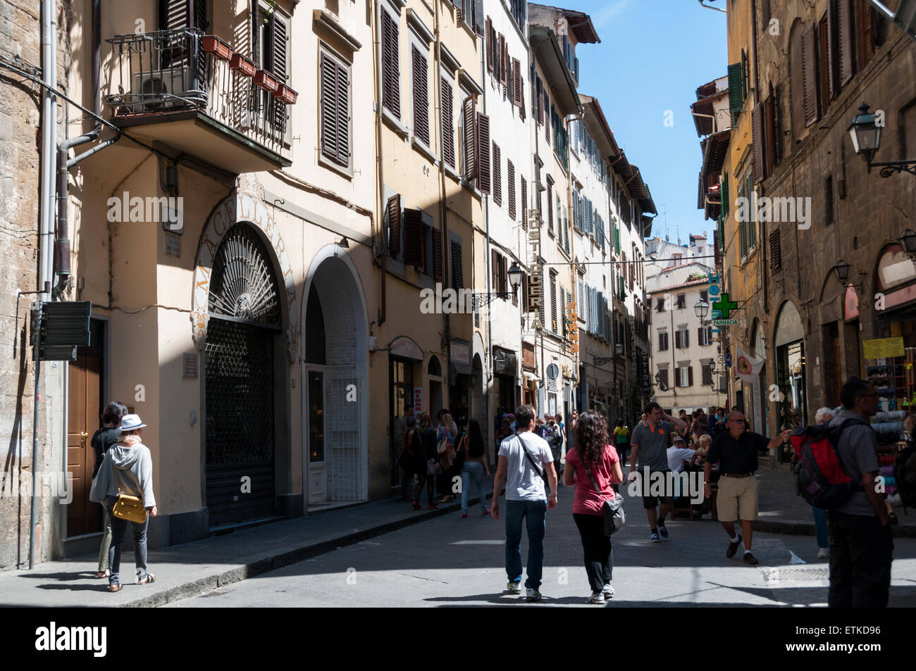 Florence street scene hi-res stock photography and images - Alamy