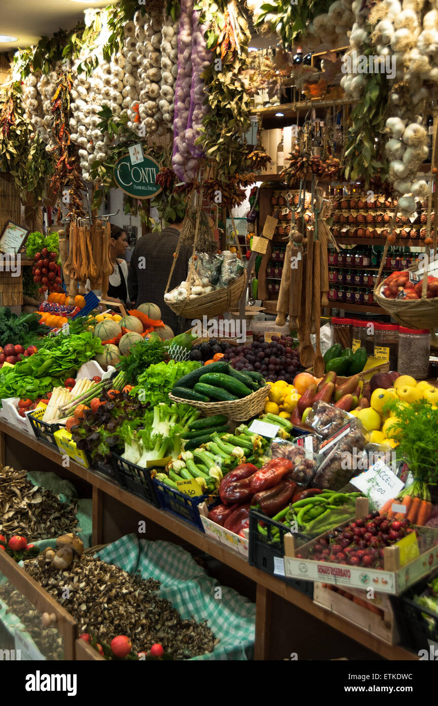 Florence market fruit vegatable hi-res stock photography and images - Alamy
