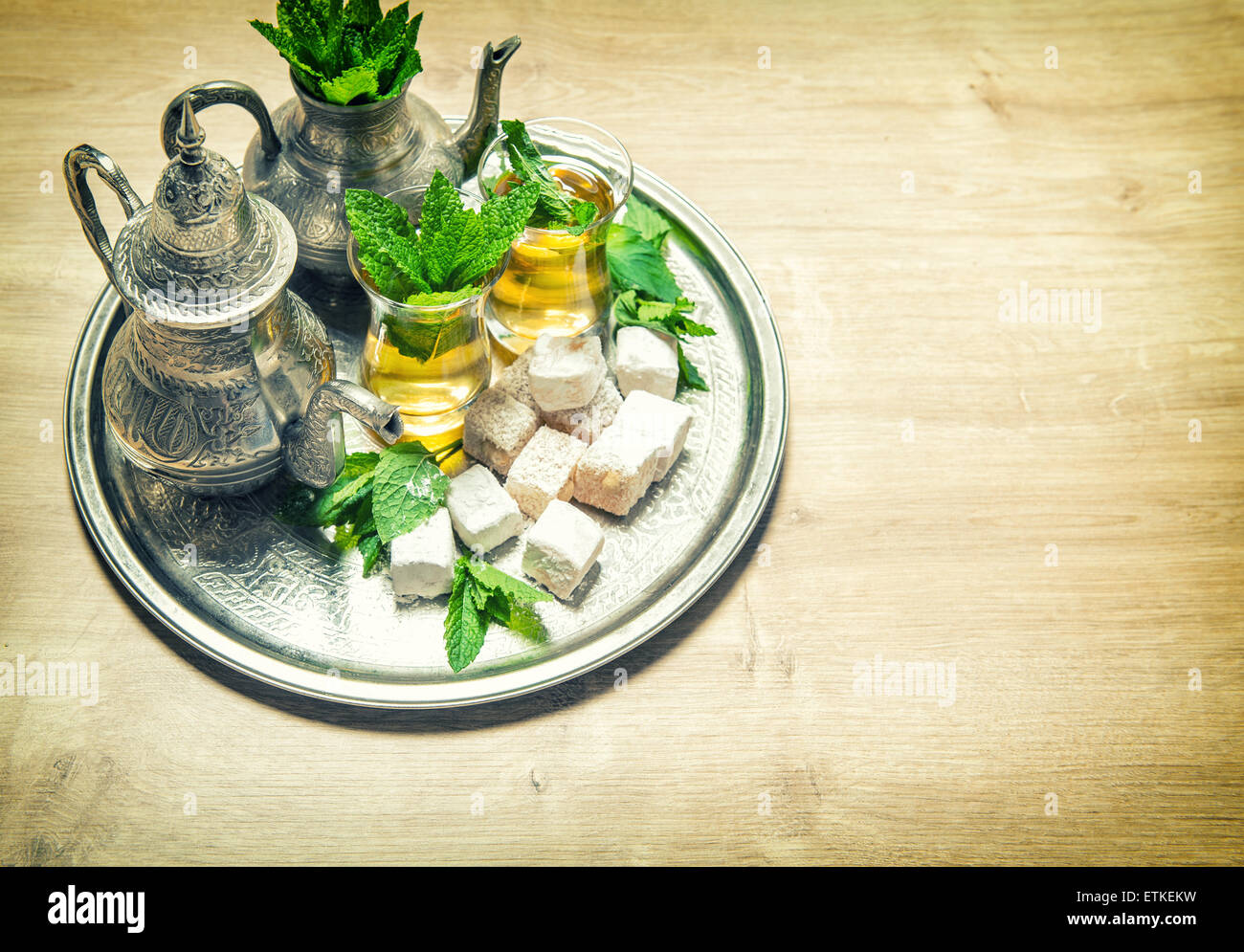 Vintage tea setting hi-res stock photography and images - Alamy