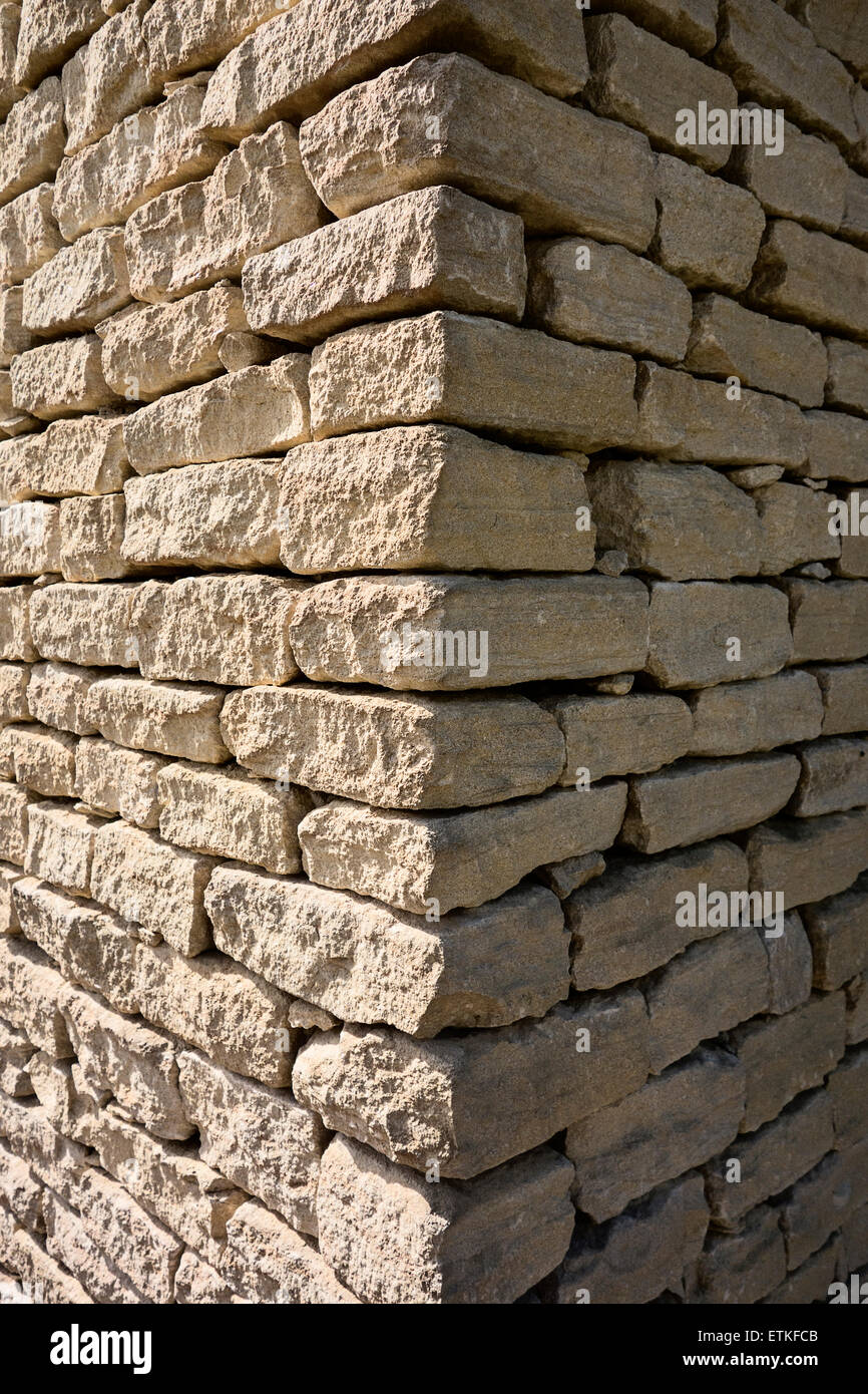 Sunlight and shade hi-res stock photography and images - Alamy