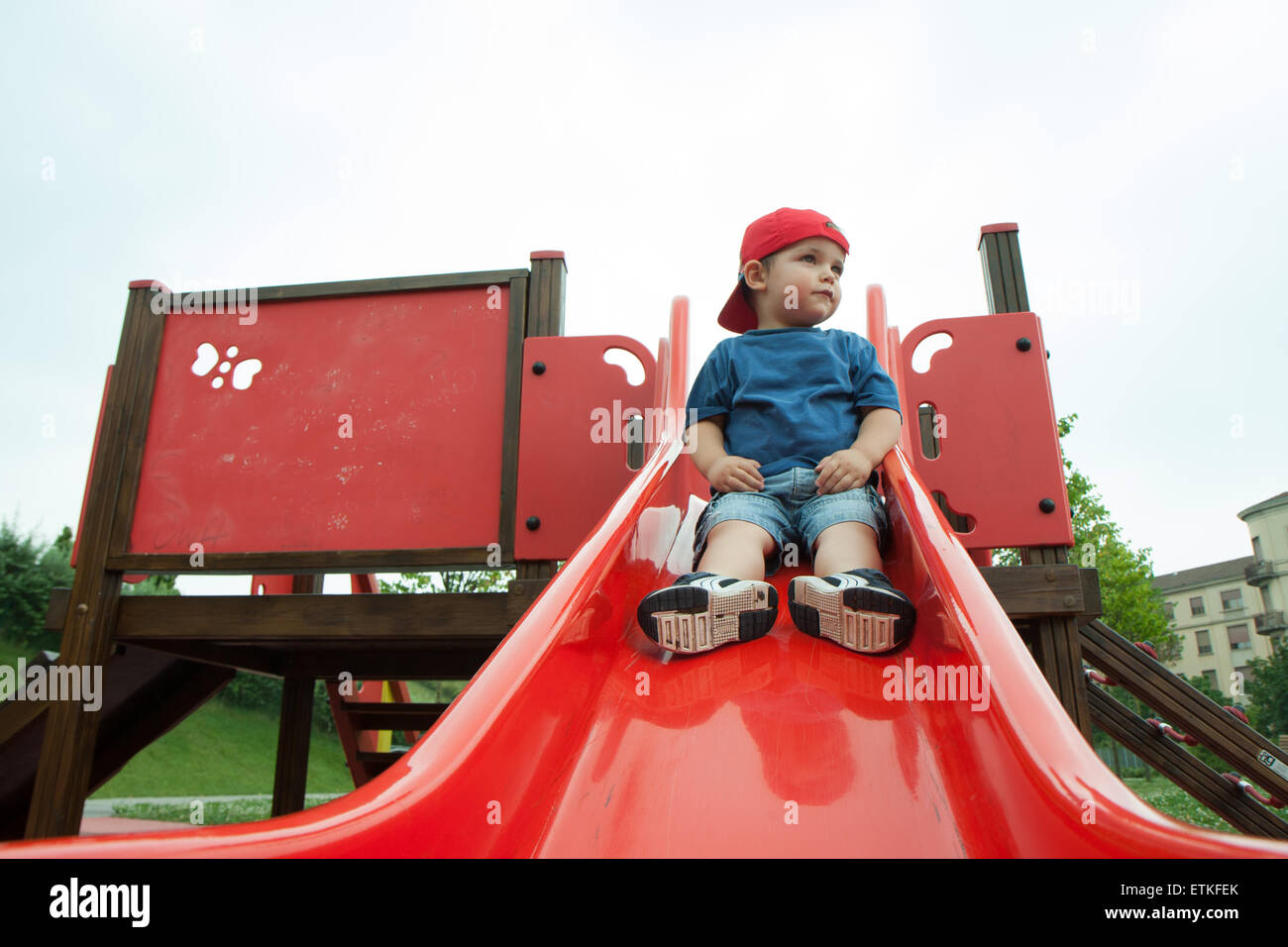 Kids slide hi-res stock photography and images - Alamy