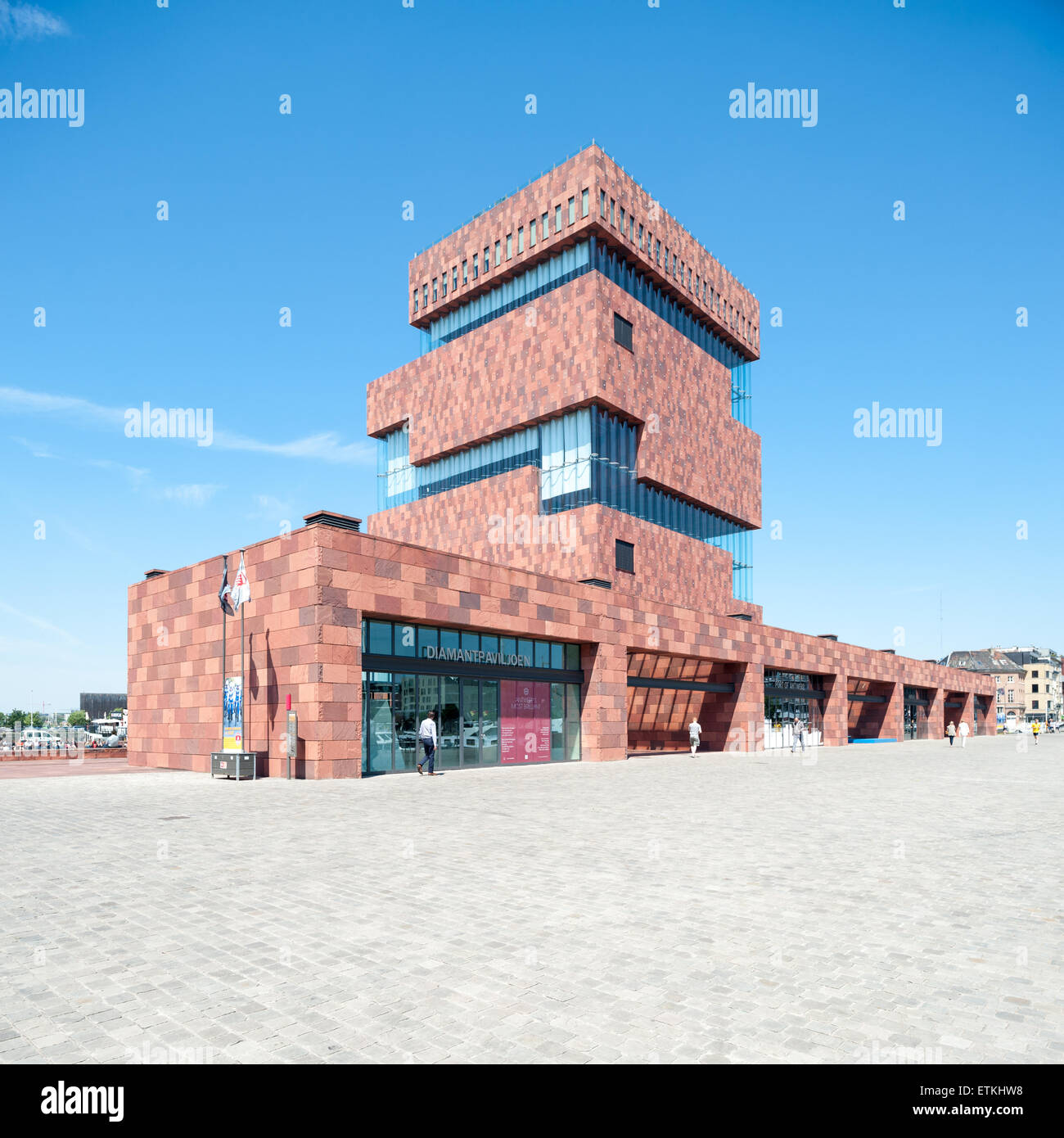 Full height hi-res stock photography and images - Alamy