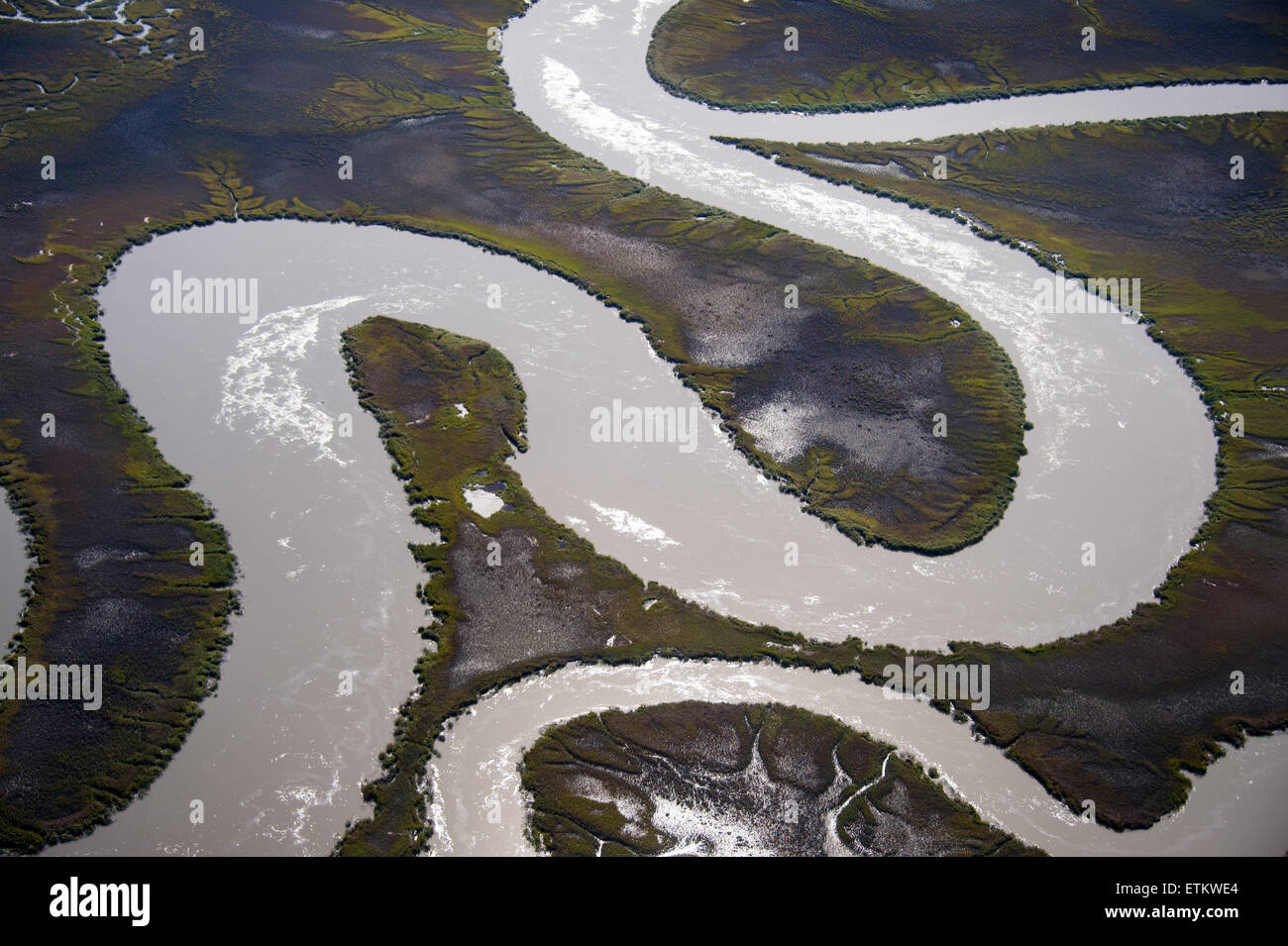 Over river aerial hi-res stock photography and images - Alamy