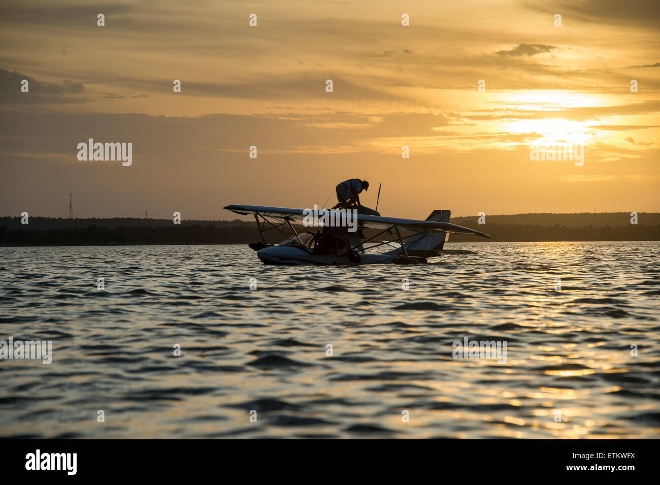 Seaplane maintenance hi-res stock photography and images - Alamy