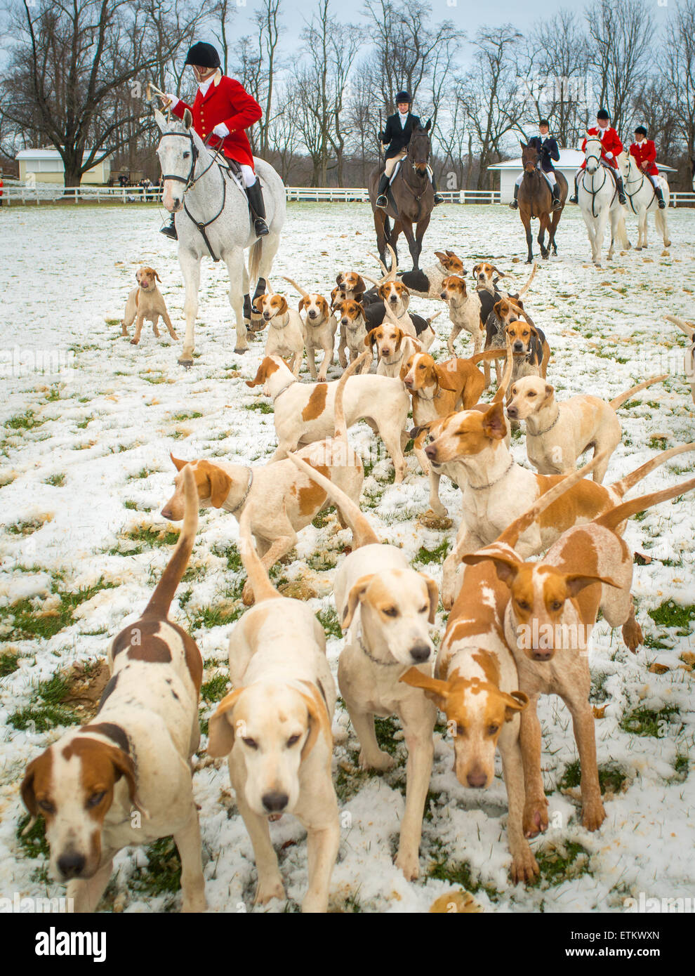Red jackets hi-res stock photography and images - Alamy